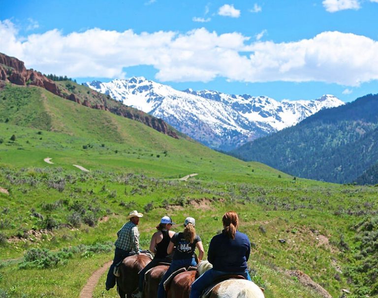 51 Fun Things To Do & Places To Visit In Wyoming - Attractions & Activities